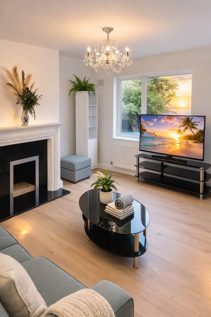 Modern 3-bedroom Home Near Cribbs Causeway, Bristo - Bristol