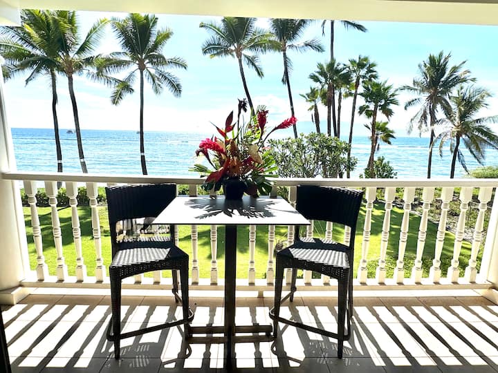 Lahaina Shores Beachfront Oceanview Tropicalescape - Lahaina, HI