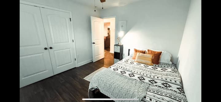 “Private Room In Relaxing Home Near The Beach” - Navarre, FL