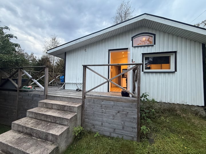 Premium Workers Home - 3 Beds - Volvo - Parking - Lerum