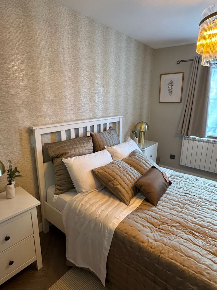Chic & Cosy Retreat In The Heart Of Aylesbury - Aylesbury
