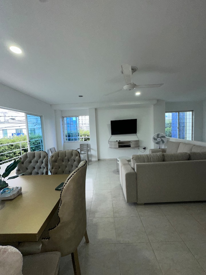 Grande Y Hermoso Apartamento Urbano - Montería