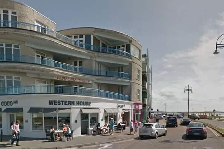 No 3 Western House, Salthill. - Galway