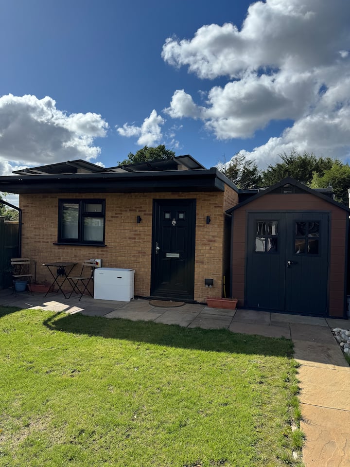 Cosy Garden Studio, Close To Central And Wembley - Ruislip