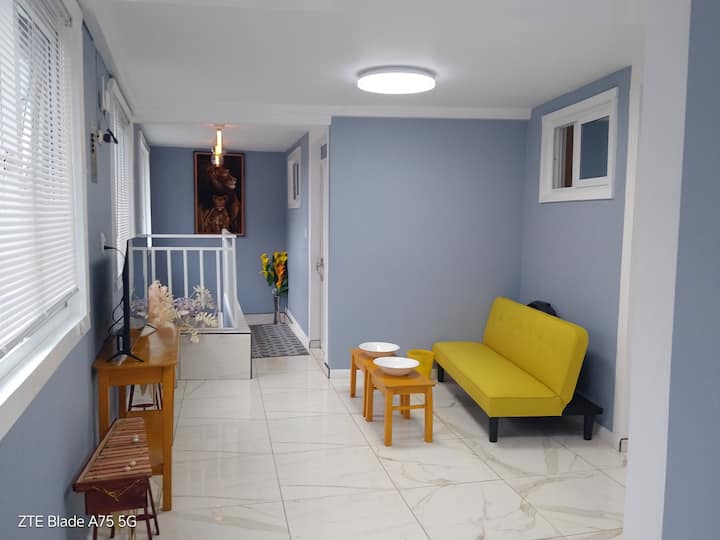 Mina Casa Con Hermosas Vista - Sololá