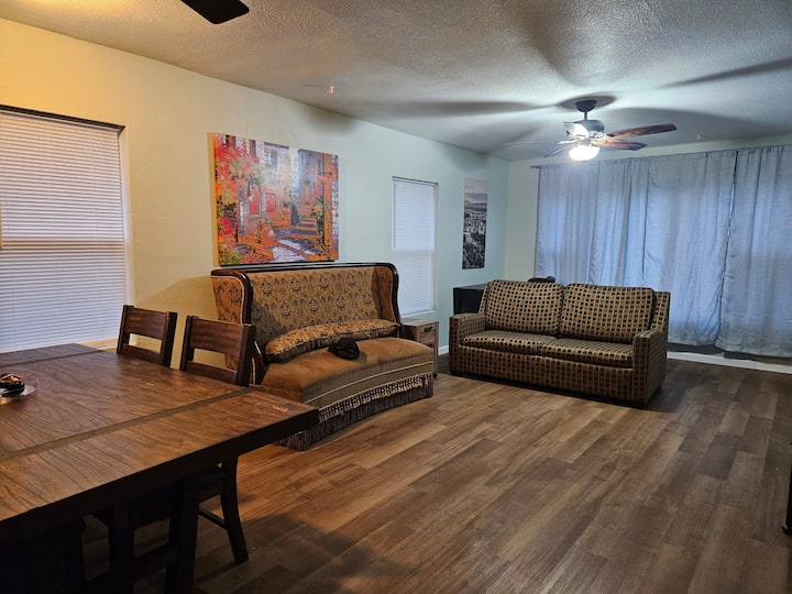 Home Away From Home. Welcome Home! - Hobbs, NM