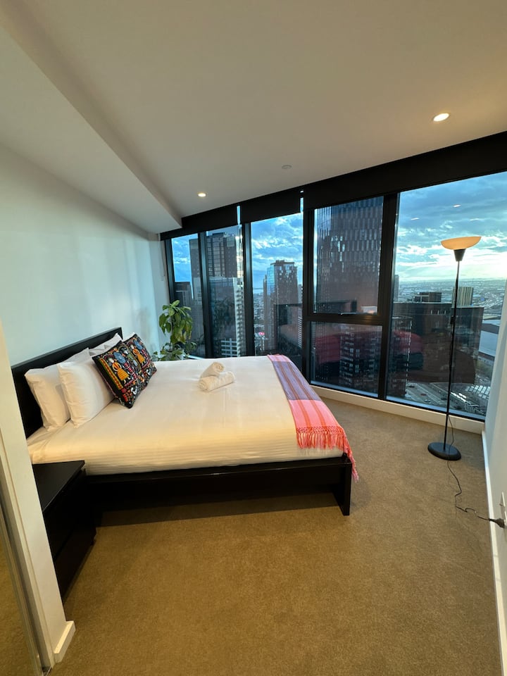 Melbourne Sky-high 2br City Views & Free Parking - Melbourne