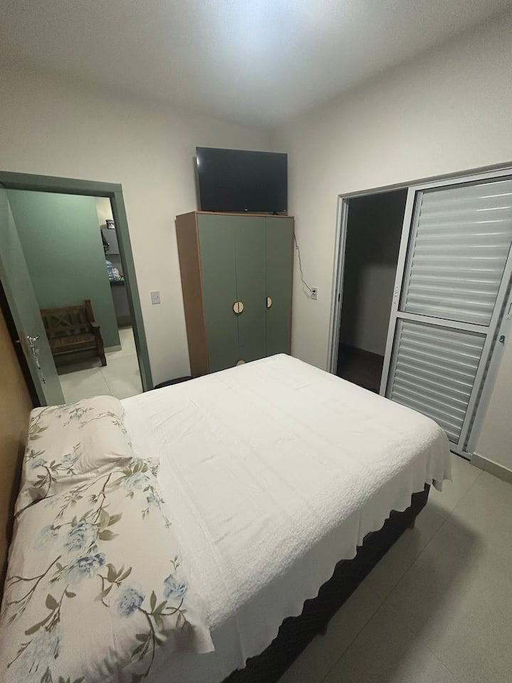 Kitnet Aconchegante E Bem Localizada - Florianópolis