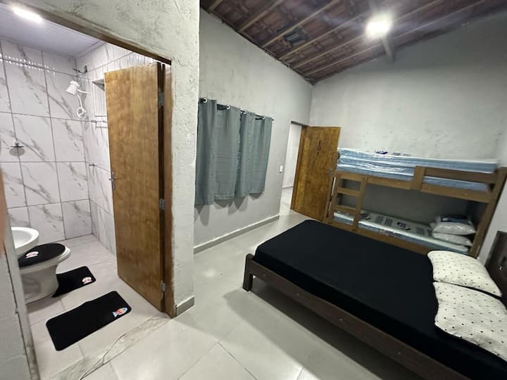 Casa Com Piscina - Pindamonhangaba