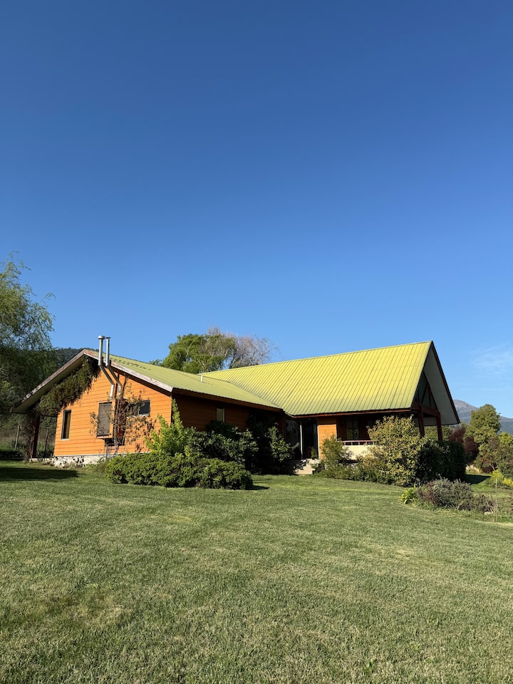 Refugio De Campo Con Vista Panorámica - Chile