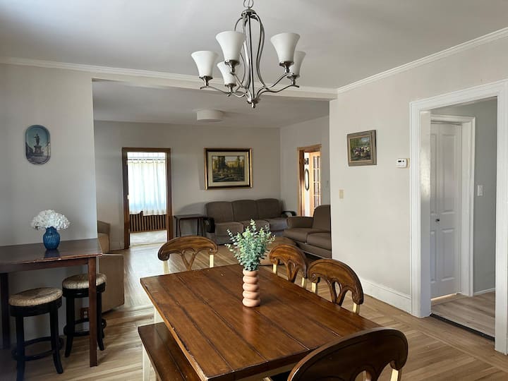 Spacious Beach House, Steps To Beach And Nyc Train - Long Beach, NY