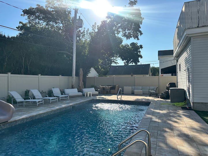 Spacious Beach House, Steps To Beach And Nyc Train - Valley Stream, NY