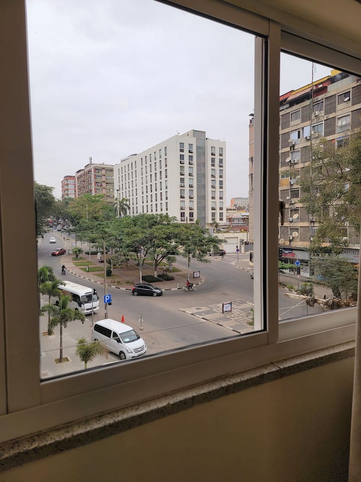 Desconto Mensal. Apto Confortável 3 Meses Ou Mais - Luanda