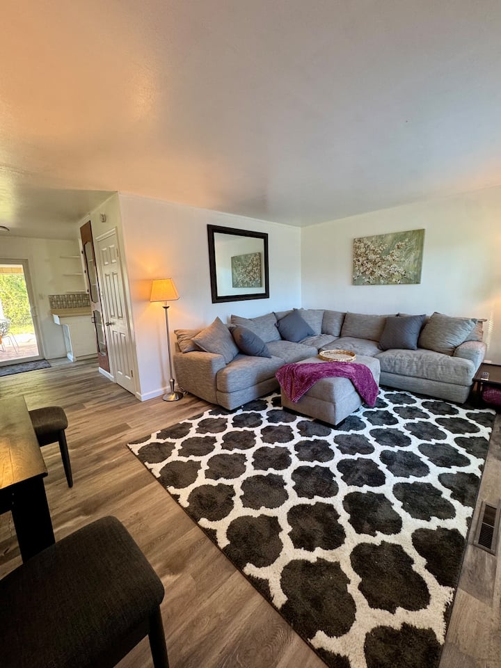 Cozy Twin Falls Retreat W/ Big Backyard & Patio - Twin Falls, ID