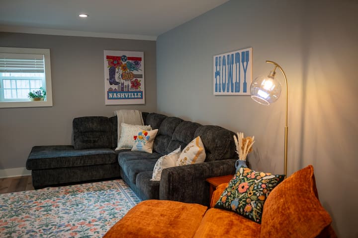 Modern En-suite Apartment Nashville - Nashville, TN