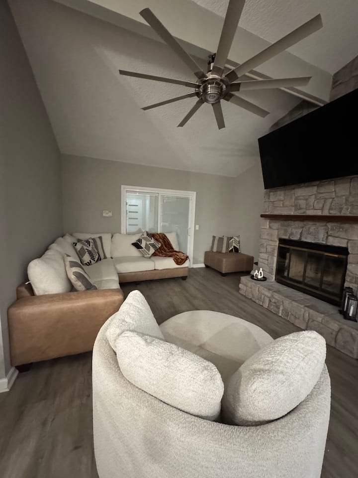 Jax Family Paradise - Jacksonville, FL