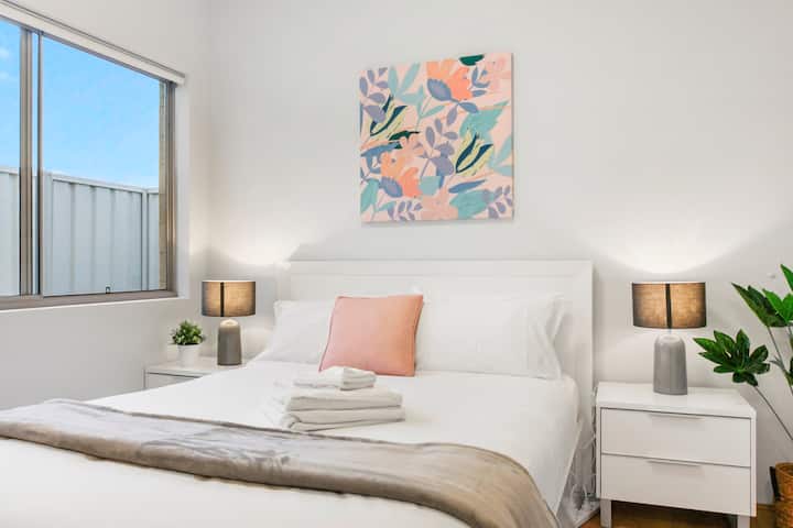 Family 3br Home With Courtyard - Perth