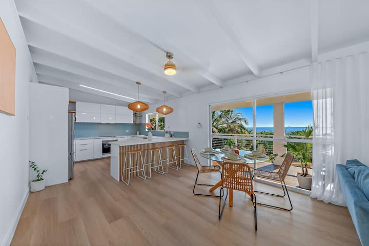 Hideaway Bay- Beach Front Haven - Whitsunday Islands