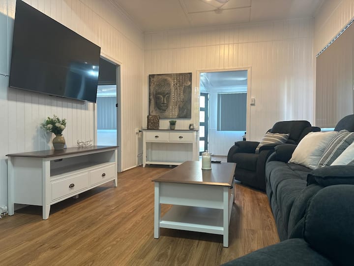 Barefoot Bliss - Hervey Bay