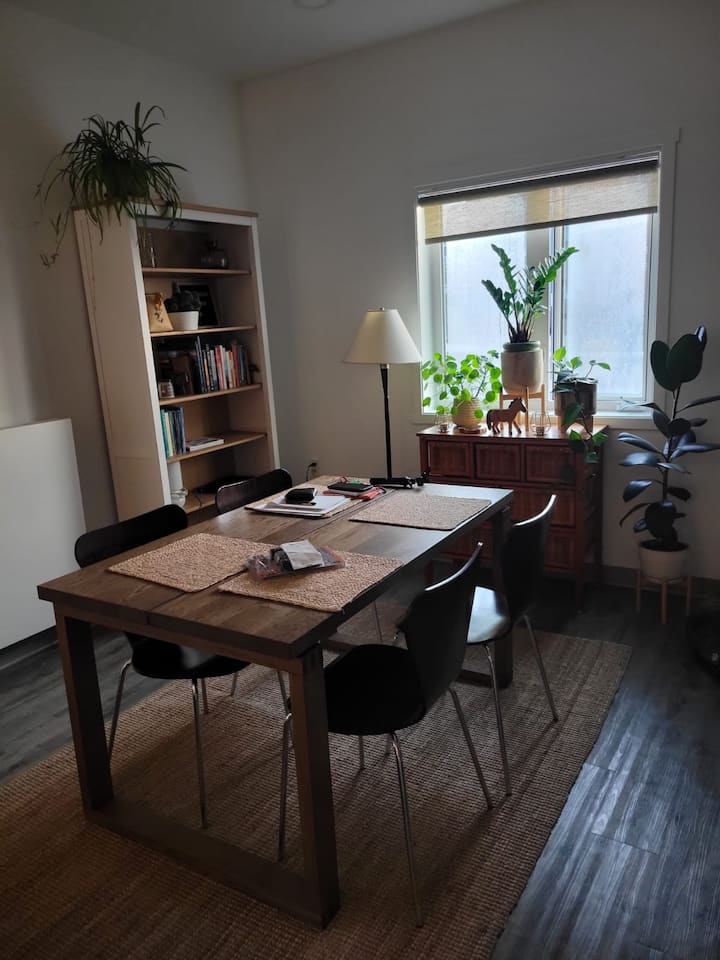 Room In A Shared Cozy And Convenient Apartment - Yellowknife