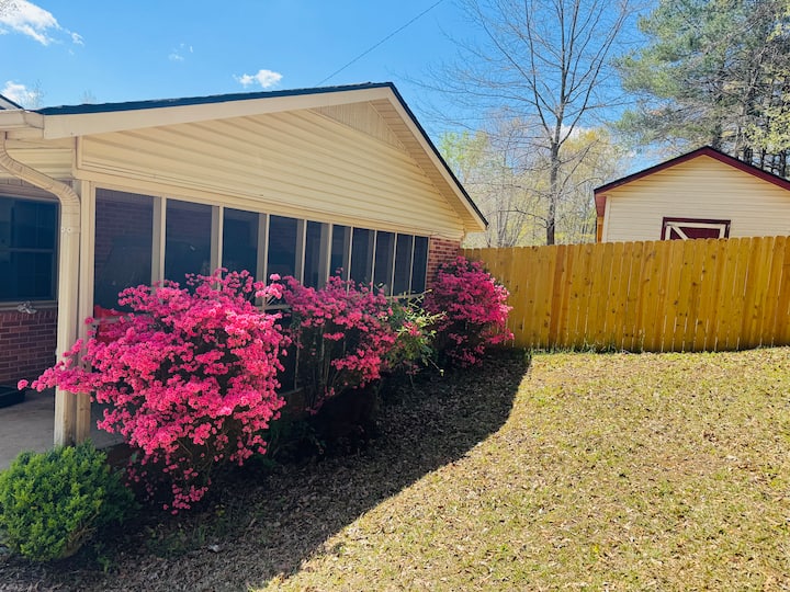 Southern Comfort. Salem, Sc. - Lake Keowee, SC