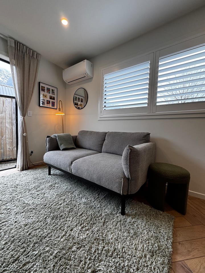 Remarkables Escape - Lake Hayes