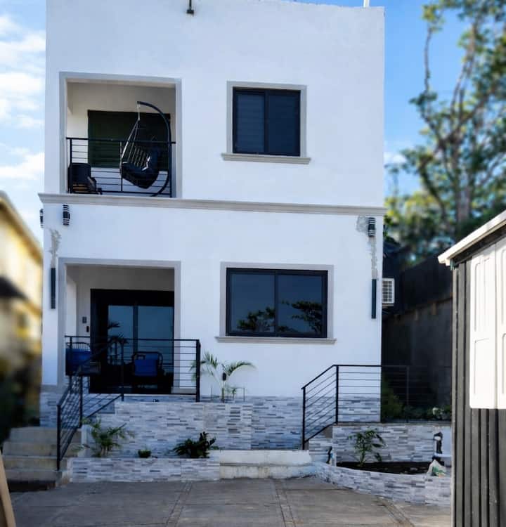 Dream Luxe Villa/panoramic Oceanview/fireplace - Ocho Rios