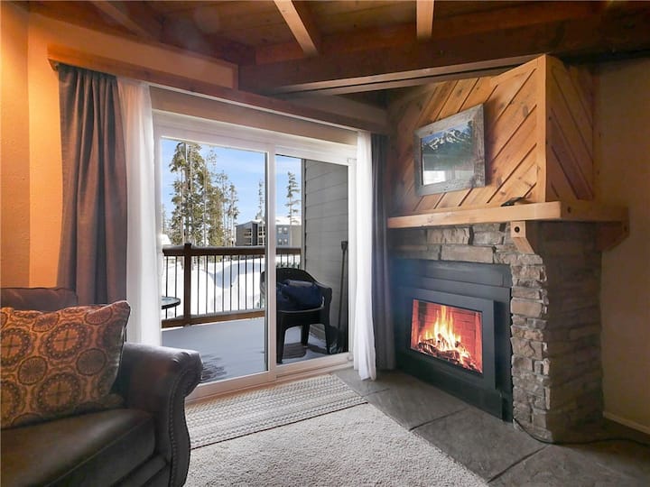 Peaks & Peace | Spacious Condo In Silverthorne - Silverthorne, CO