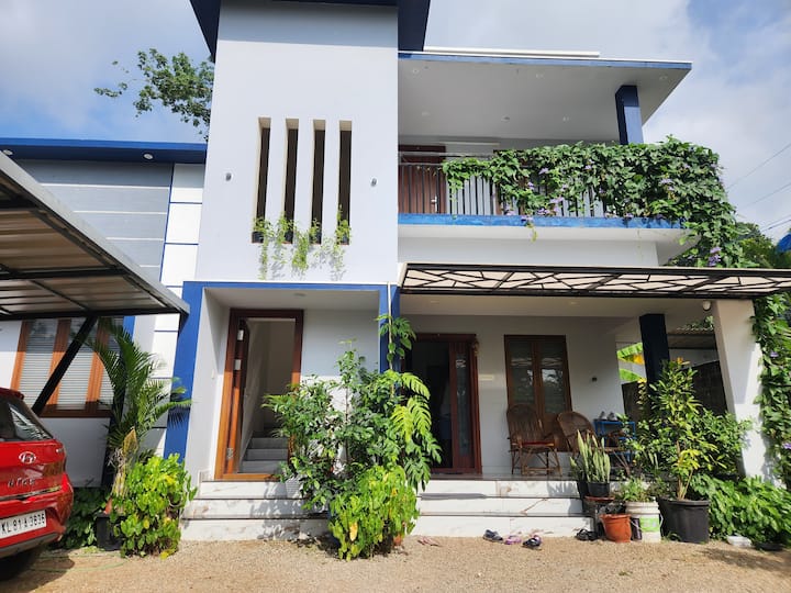 Upstair Portion Of A New House - Varkala