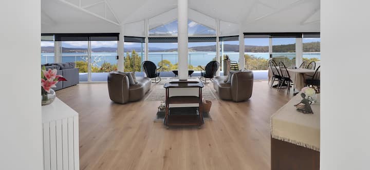 Akaroa Arthouse - Binalong Bay