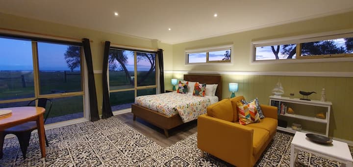 Studio Near Wilsons Prom - Foster