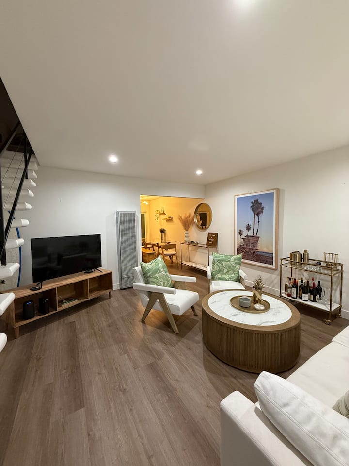 Walking Distance To The Beach & Main Street! - Santa Monica, CA