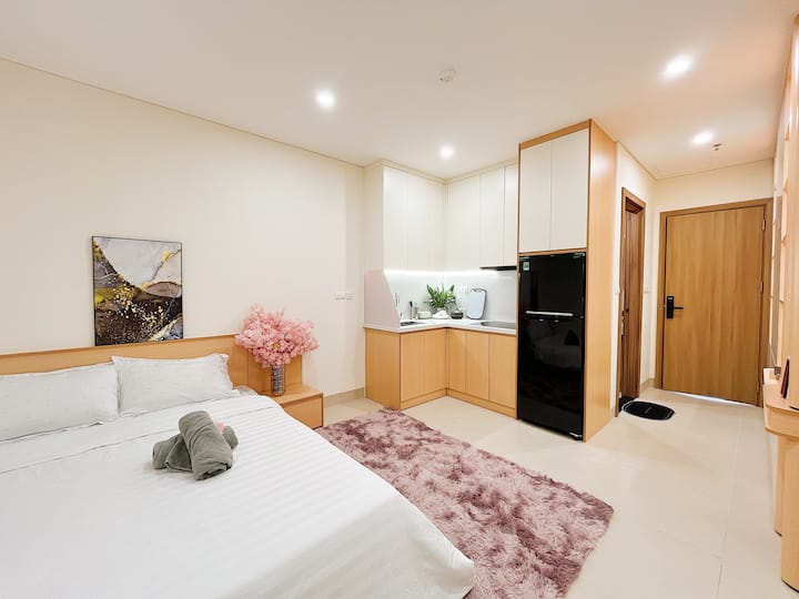 *Modern Apartment By West Lake, Near Old Quarter* - Hanoi