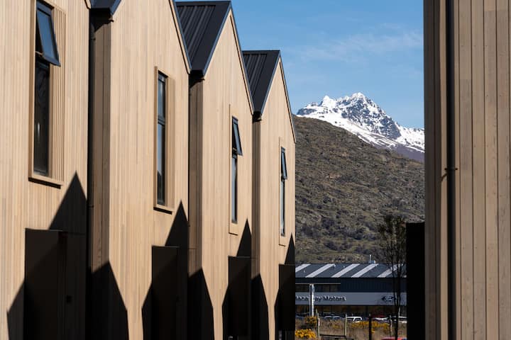 Kokako Whare - Central Queenstown Townhouse - Queenstown