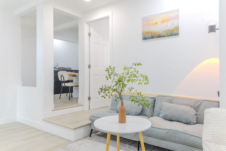 Cozy & Comfy 3br Home In West Covina - West Covina, CA