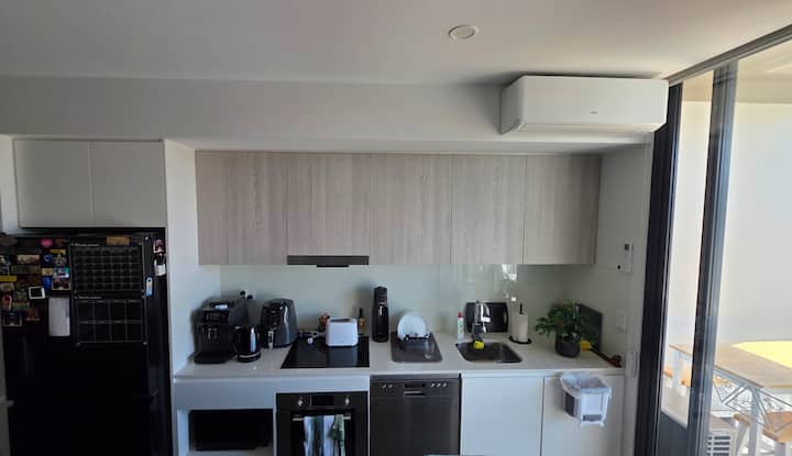 The Perfect Beach Escape Modern Studio + Parking - Manly
