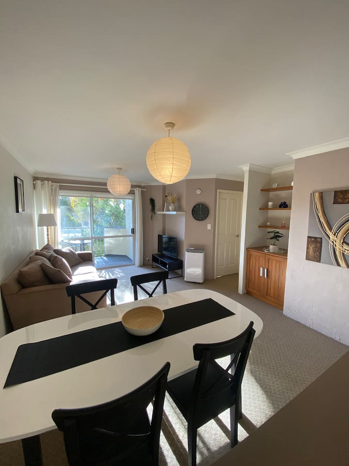 Cosy Fremantle Apartment With Pool - Fremantle