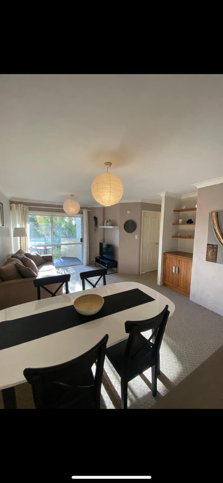 Cosy Fremantle Apartment With Pool - Fremantle