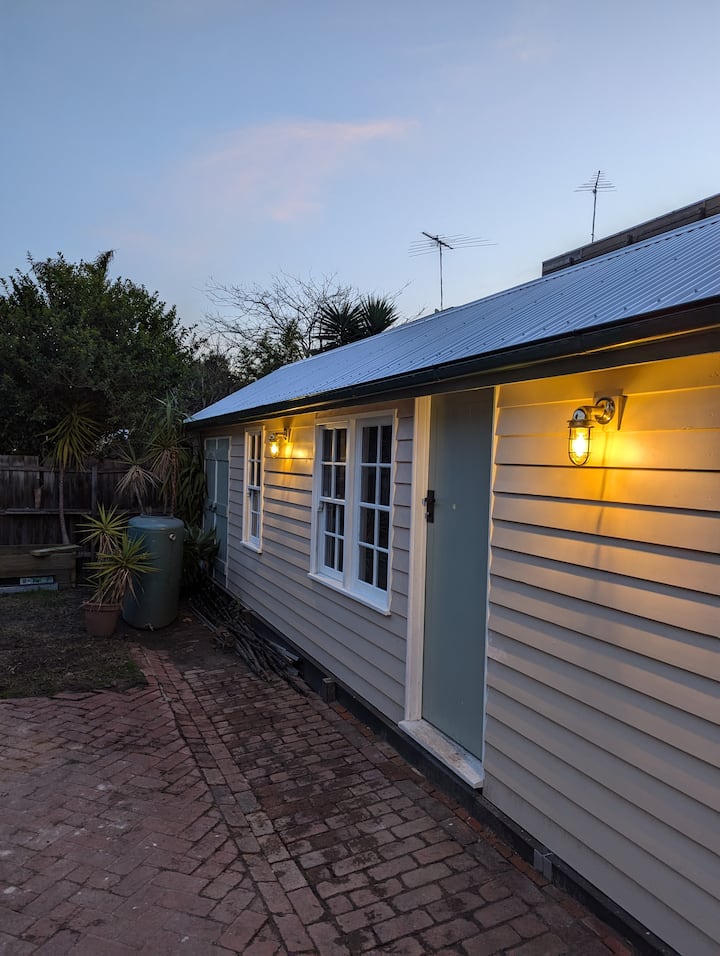 The Stables - Charming And Comfortable - Saint Kilda