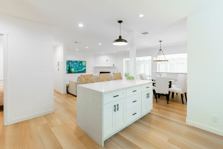 Luxury Wellness Retreat | Sauna & Backyard Oasis - Topanga, CA