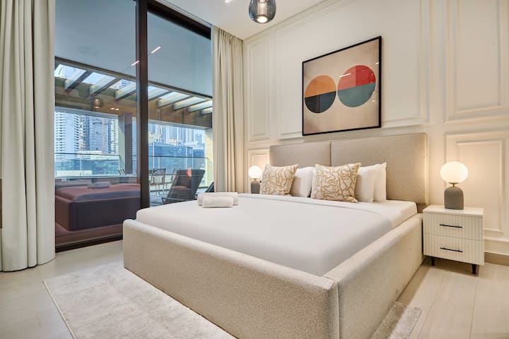 Burj Khalifa View Terrace With Private Jacuzzi - Dubai