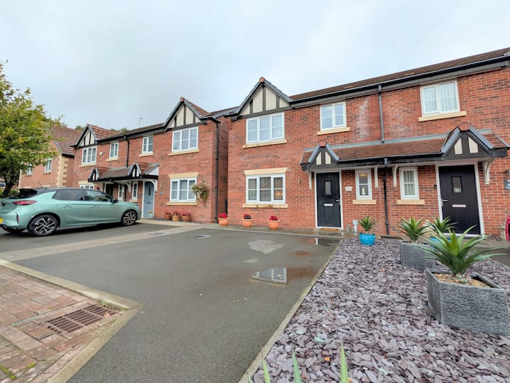 Golf At White Otter Close, Ainsdale - Formby