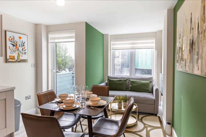 Stylish & Cozy 1br Apartment Getaway - Central London