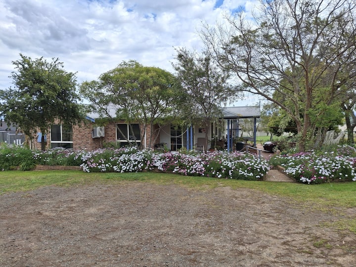 Self Contained Studio Room. 3 Min To Town Centre - Tamworth