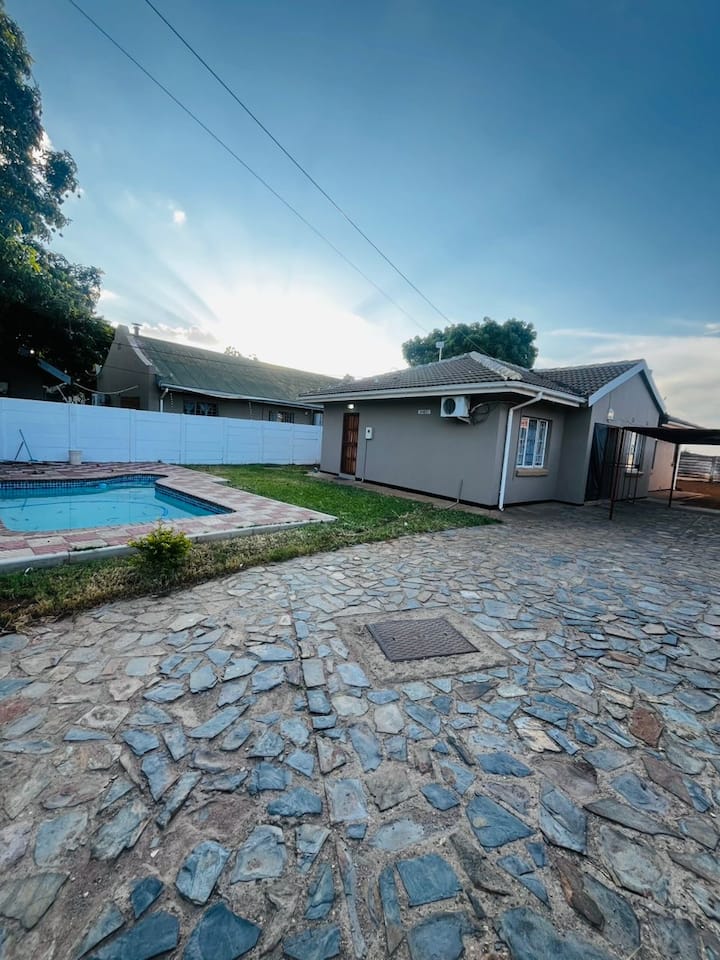 Op’s Villa - Gaborone