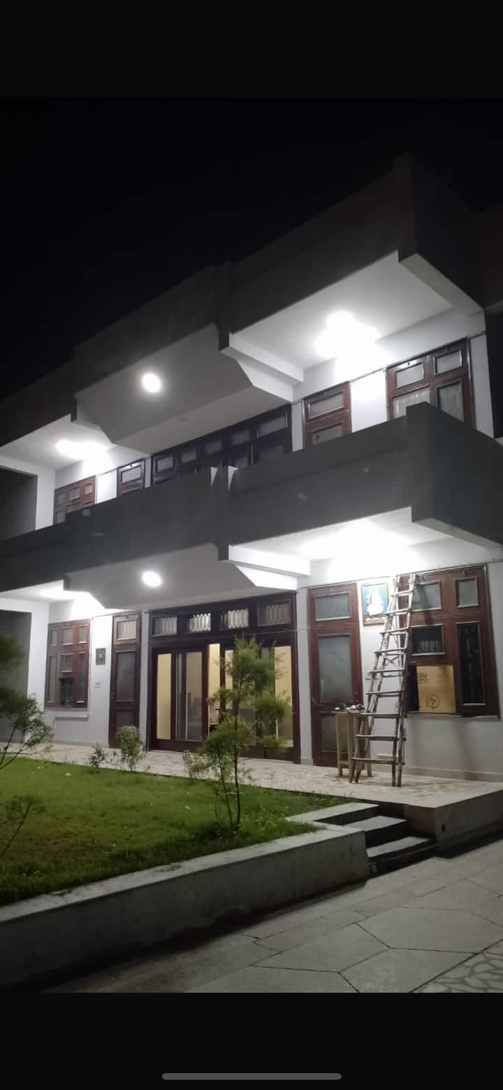 It’s Beautiful, Lush Green Villa, Peaceful Villa - Faridabad