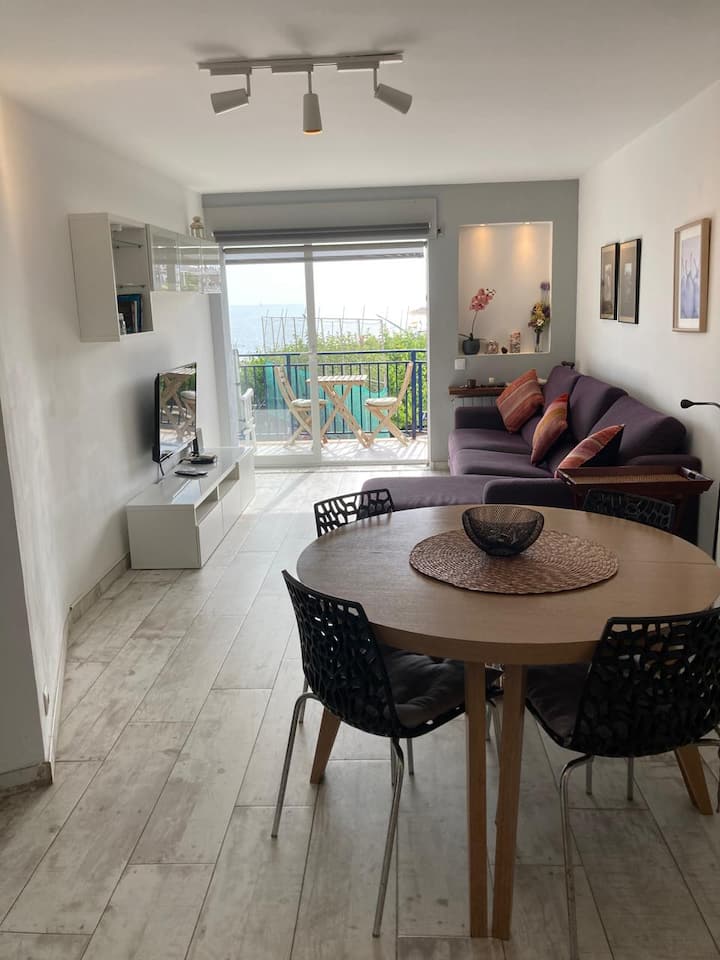 Apartamento En Primera Línea Con Parking Privado - Calella