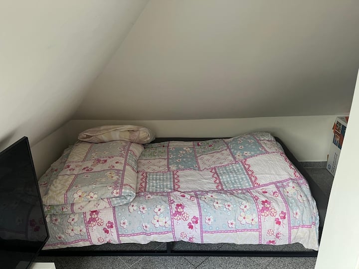 Gemütliche 1-zi-dg-wohnung In Toplage
Stuttgart - Stuttgart