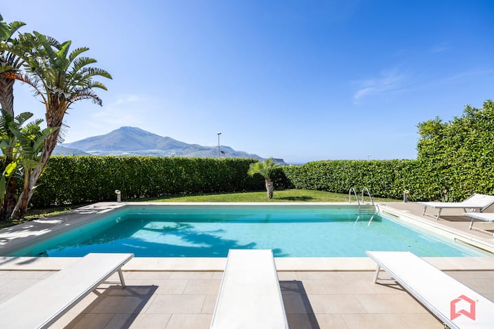 Villa Privata Con Piscina A Scopello - カステッランマーレ・デル・ゴルフォ