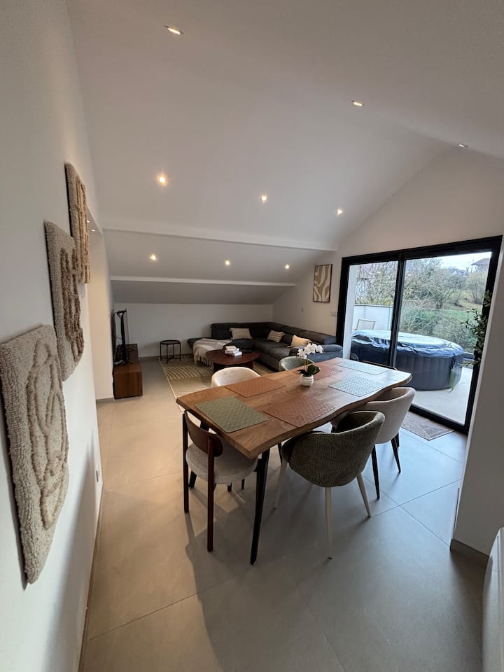 T3 Vue Forêt Avec Jacuzzi Privé –Aix Les Bains - La Féclaz